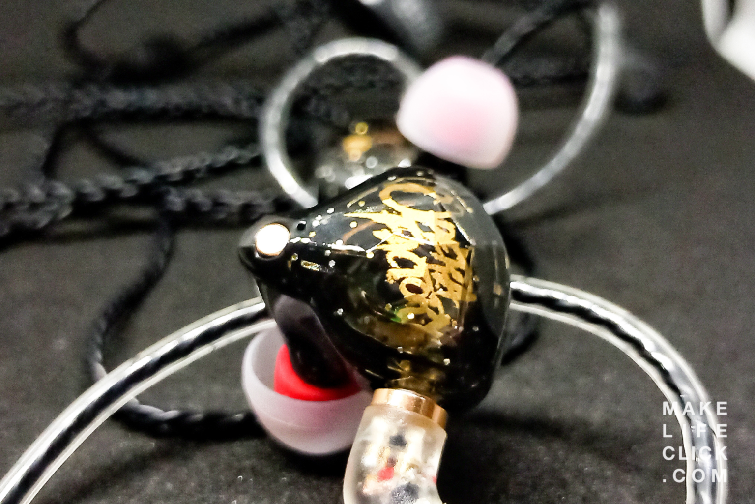 Whizzer Opera Factory OS1 Pro Earphones Review - A Bass Cannon for ...